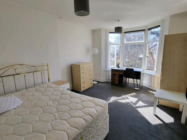 Room at Connaught Road, Cardiff