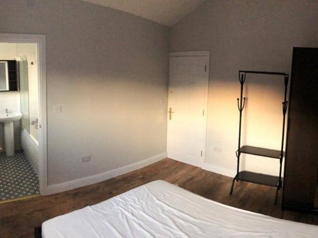 Room at Concorde Way, Greater London