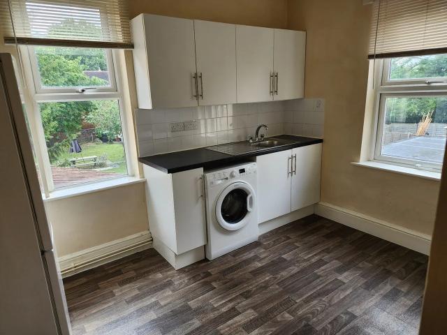 Room at Conduit Road, Bedford