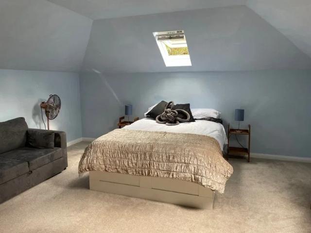 Room at Conifer Crest, Newbury