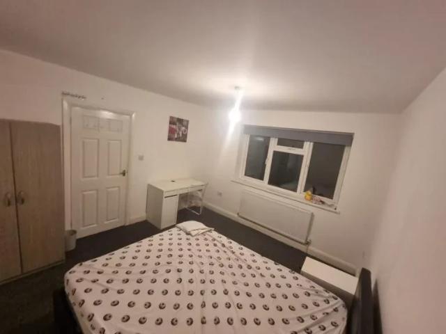 Room at Coniston Way, Greater London