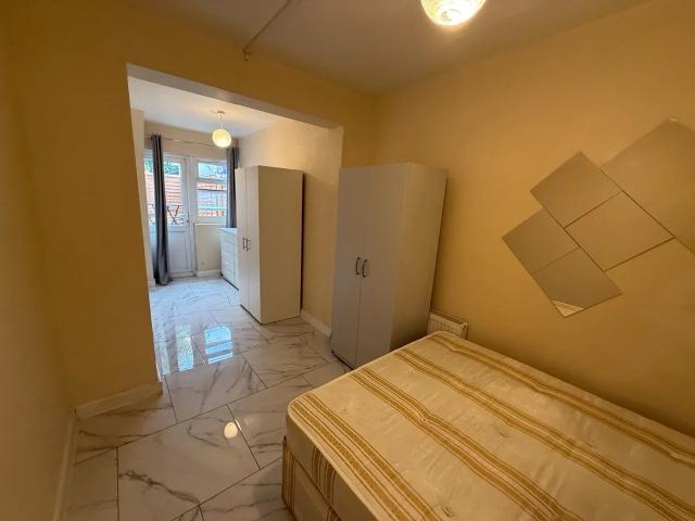 Room at Conley Road, Greater London