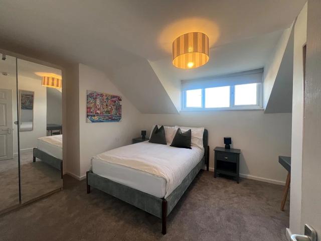 Room at Consort Street, Leeds
