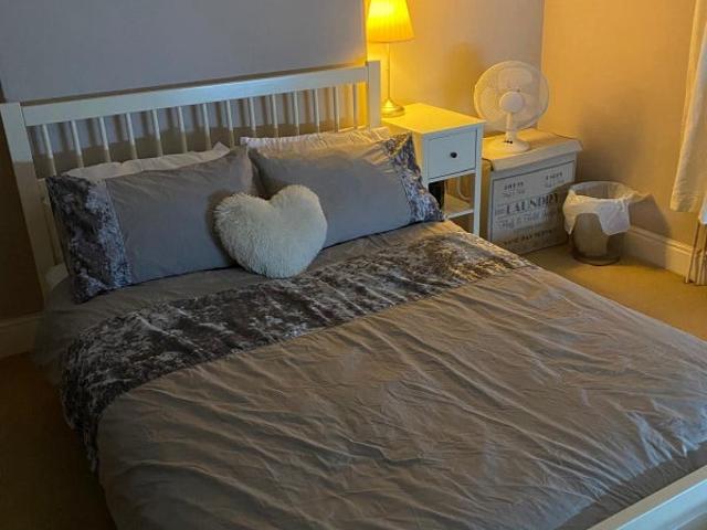 Room at Conway Road, Nottingham