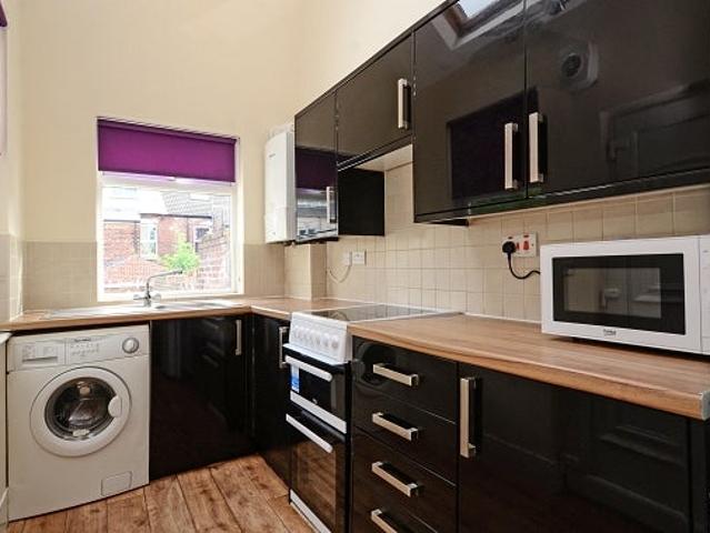 Room at Conway Street, Sheffield