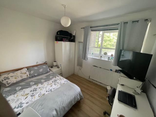 Room at Cosser Street, Greater London