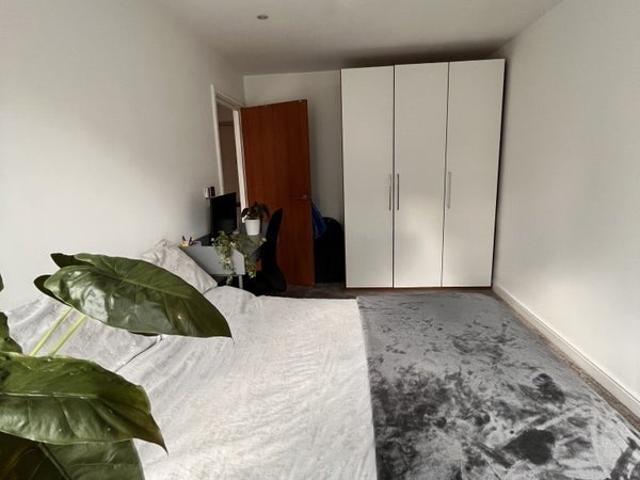 Room at Copenhagen Street, Greater London