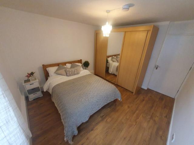 Room at Copley Close, Greater London