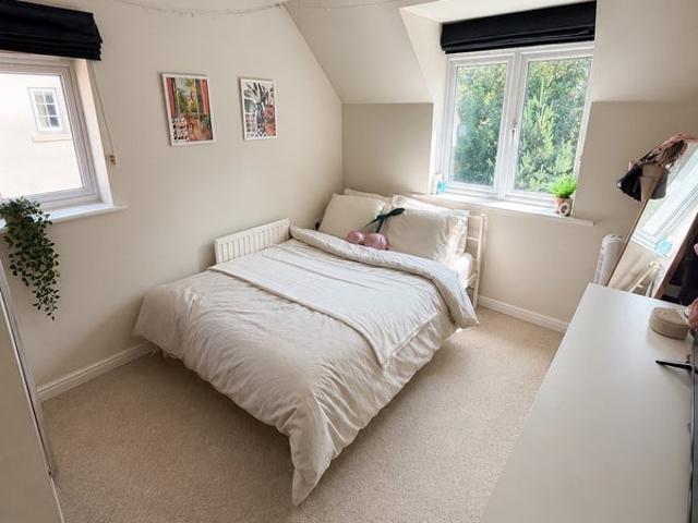Room at Copthorne Common Road, Mid Sussex