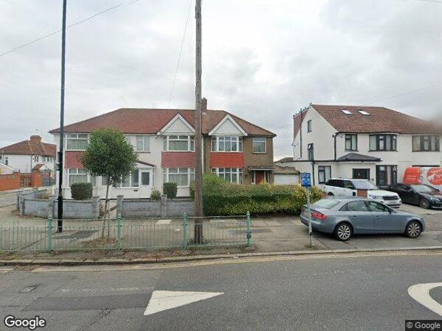 Room at Cornwall Avenue, Greater London