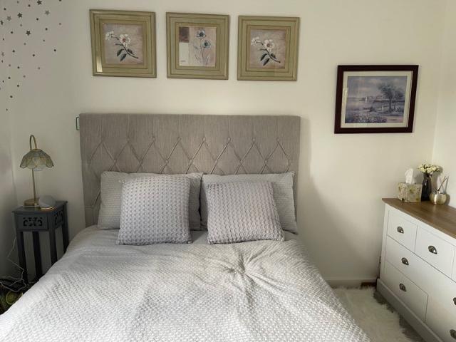 Room at Cornwell Avenue, Crawley