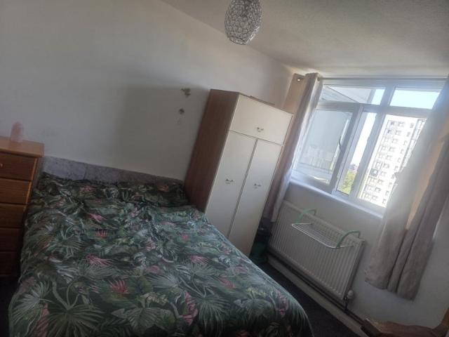 Room at Cornbrook Park Road, Manchester