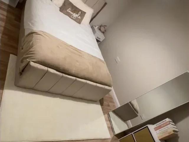 Room at Coronado Road, Gosport