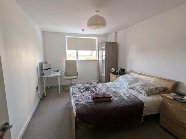 Room at Cordelia Street, Greater London