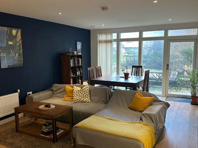 Room at Cording Street, Greater London