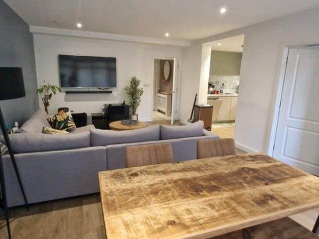 Room at Cording Street, Greater London