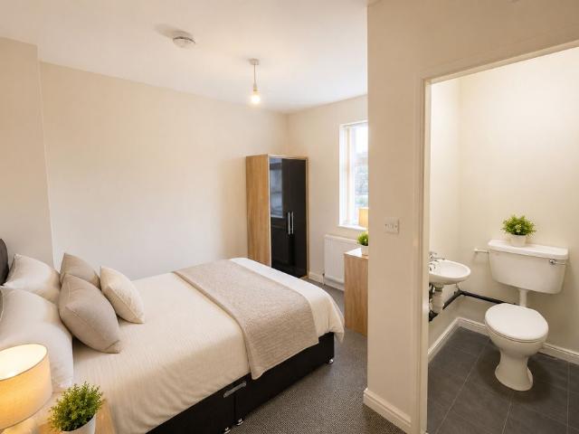 Room at Corporation Street, Mansfield Woodhouse