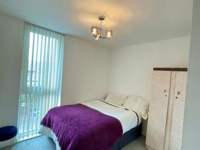 Room at Corporation Street, Rochester