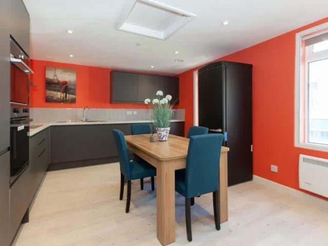 Room at Cowley Road, Oxford