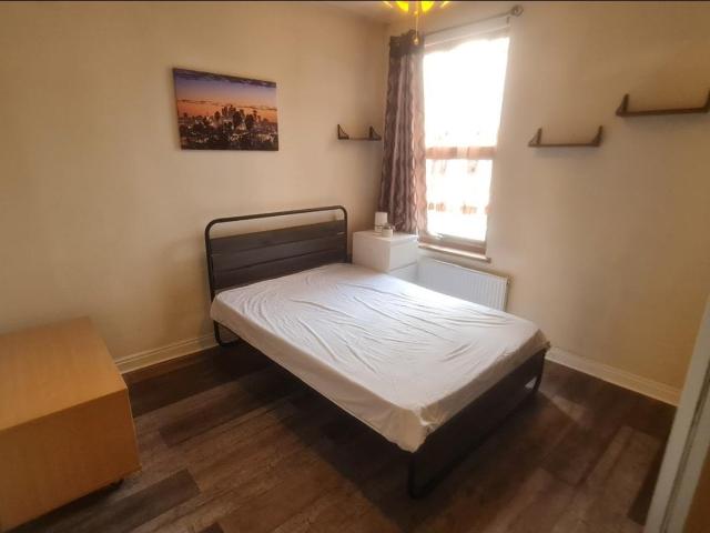 Room at Cowley Road, Greater London