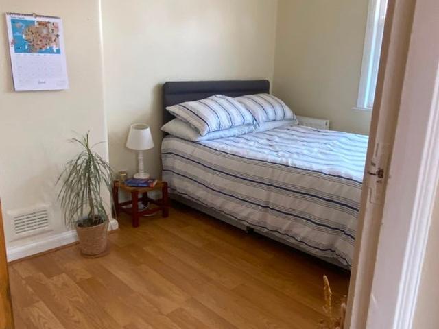 Room at Coteford Street, Greater London