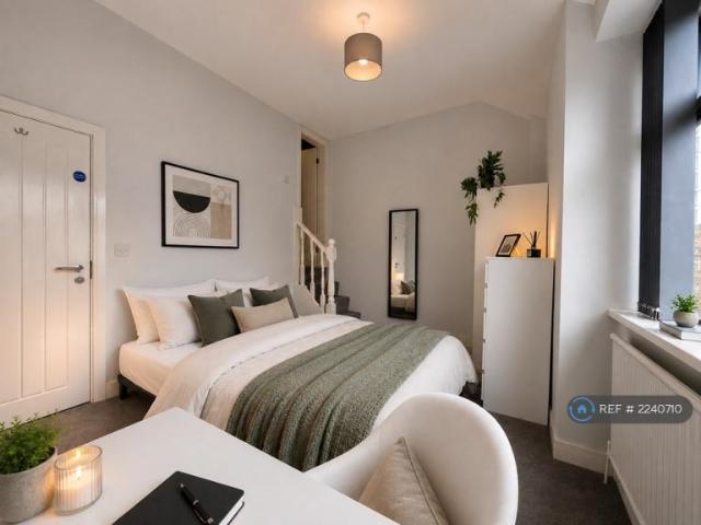 Room at Cotesheath Street, Stoke on Trent