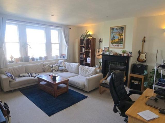 Room at Cotham Park, Bristol
