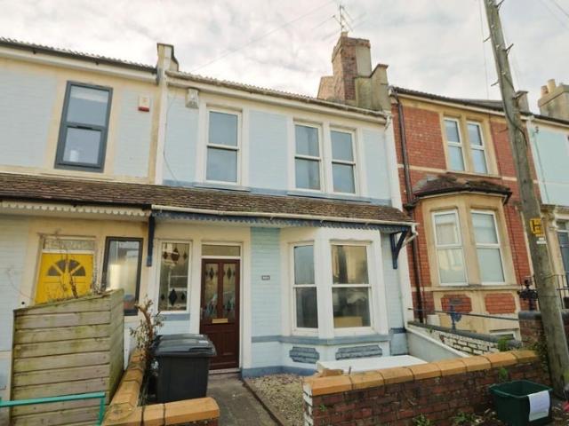 Room at Cotswold Road, Bristol