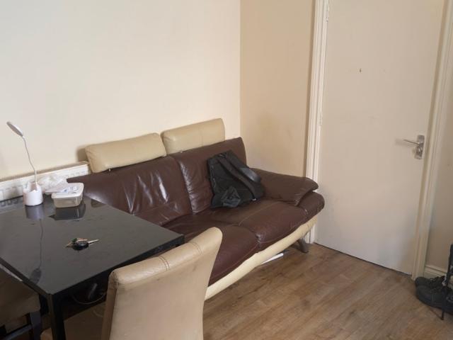 Room at Coundon Road, Coventry