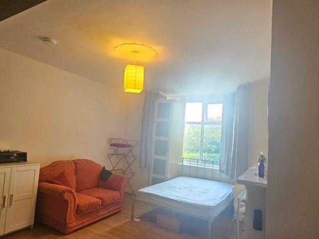 Room at Coundon Road, Coventry