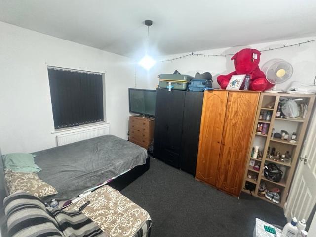 Room at Courtyard Close, Charnwood