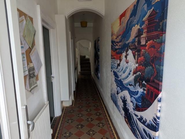 Room at Cove Place, Coventry