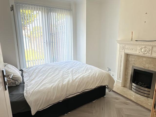 Room at Coventry Road, Birmingham
