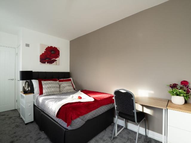 Room at Coxmoor Road, Ashfield
