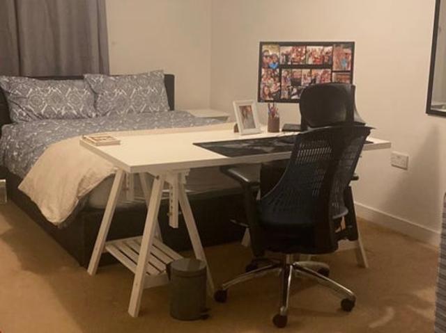 Room at Crampton Street, Greater London