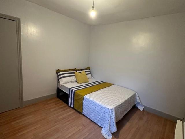 Room at Cranwich Road, Greater London