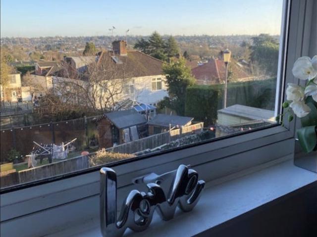 Room at Cranberry Walk, Bristol