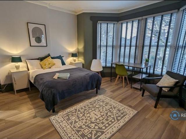 Room at Cranbrook Road, Bristol