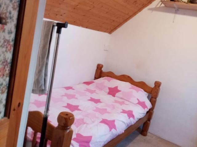 Room at Cranbrook Road, Poole
