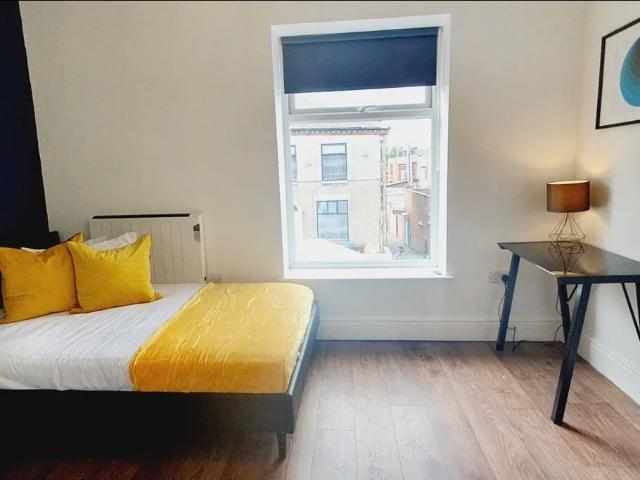 Room at Cranbrook Street, Oldham