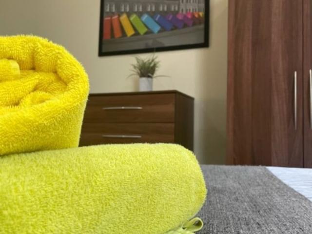 Room at Cranhurst Road, Greater London