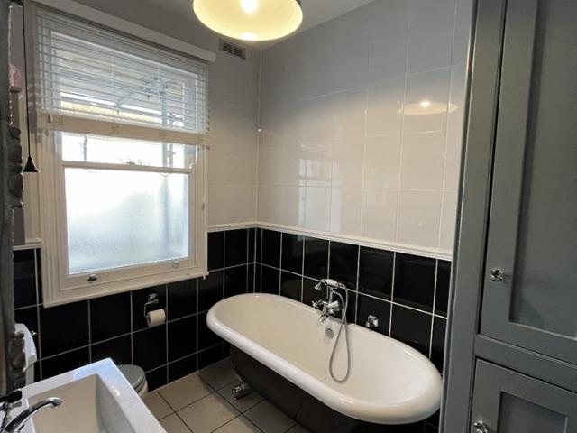 Room at Cranley Road, Southend on Sea