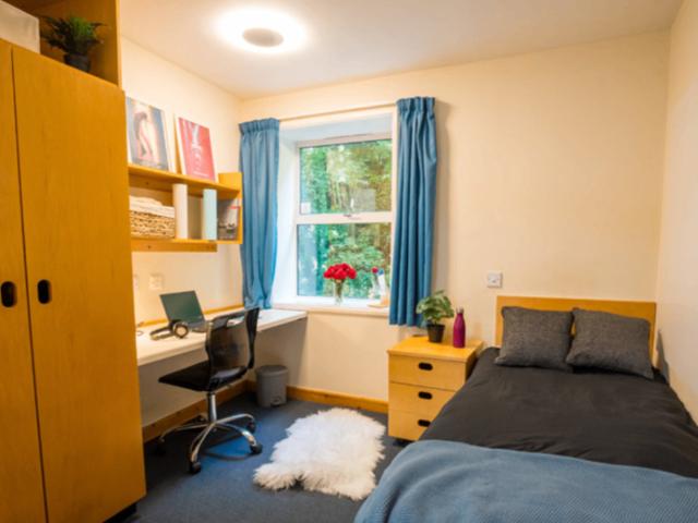 Room at Cranmer Street, Nottingham