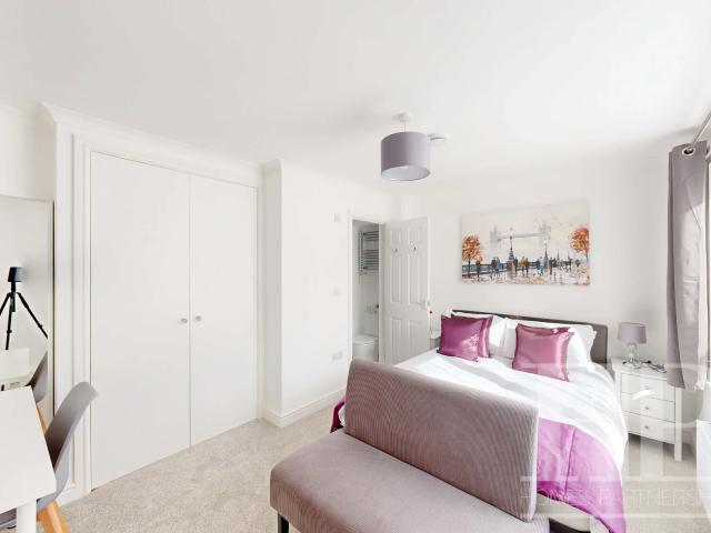 Room at Craigans, Crawley