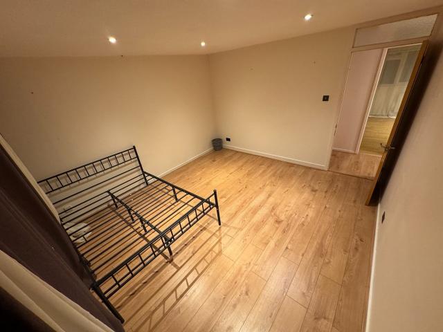 Room at Craigdale Road, Greater London