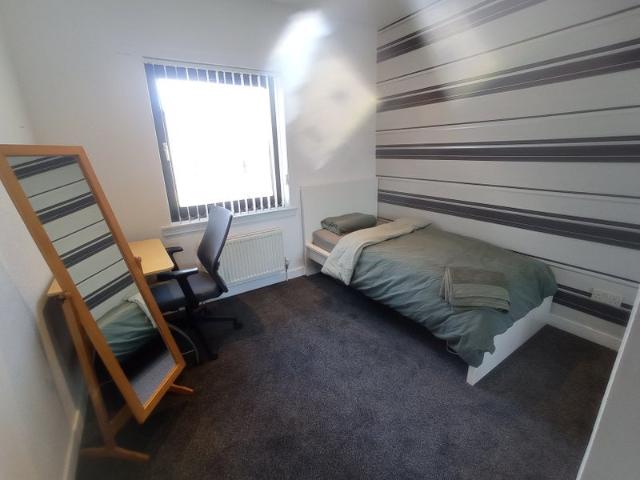 Room at Craigmillar Castle Avenue, City of Edinburgh