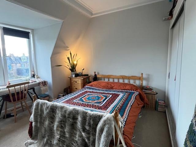 Room at Craigmillar Park, City of Edinburgh