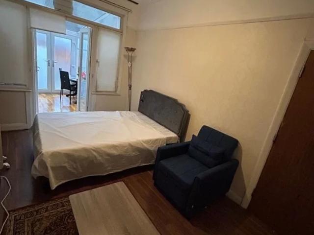 Room at Craignair Road, Greater London