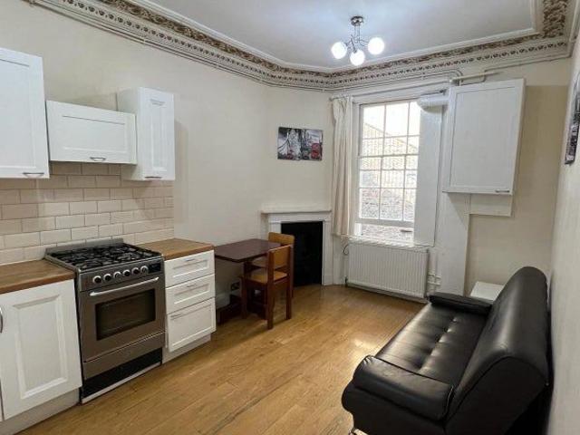 Room at Craven Road, City of Westminster