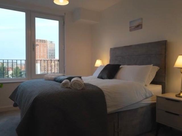 Room at Craven Street, Salford